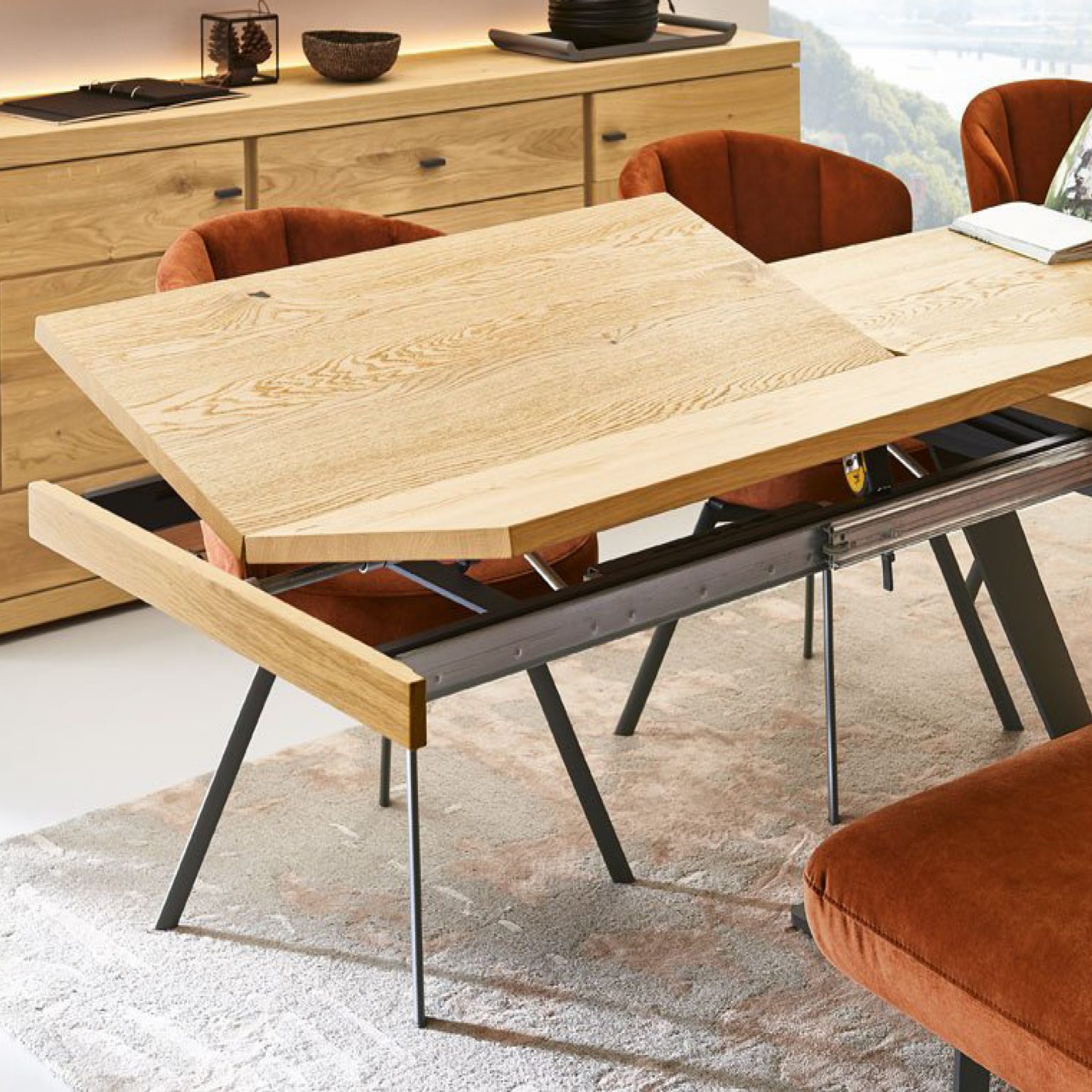 Venjakob Ara Dining Table | Abitare UK