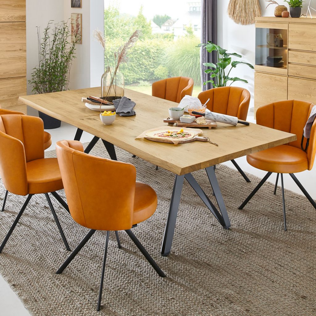 Venjakob Sun Dining Table | Abitare UK